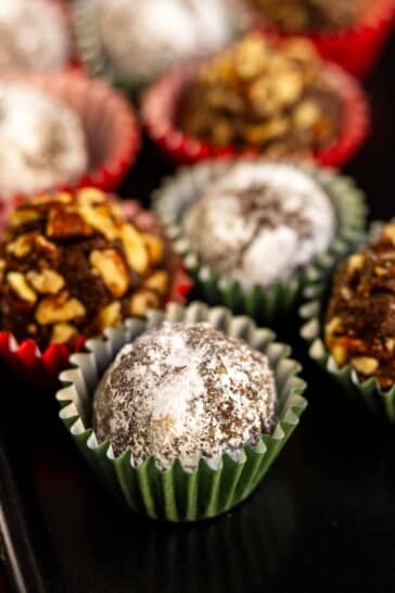 Easy Rum Balls Recipe: A Classic No-Bake Holiday Treat - Home. Made ...